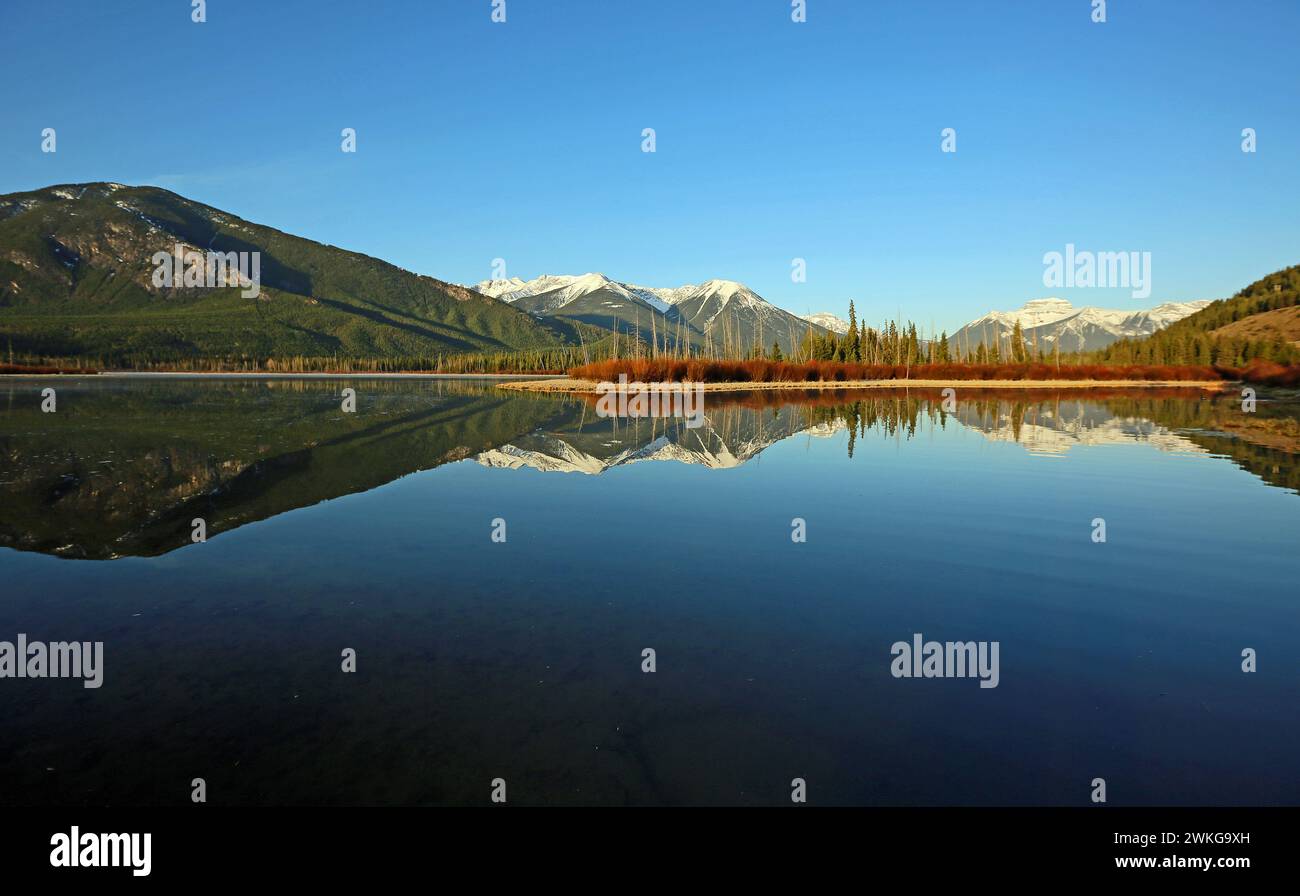 Landscape at sunrise, Banff National Park, Canada Stock Photo - Alamy