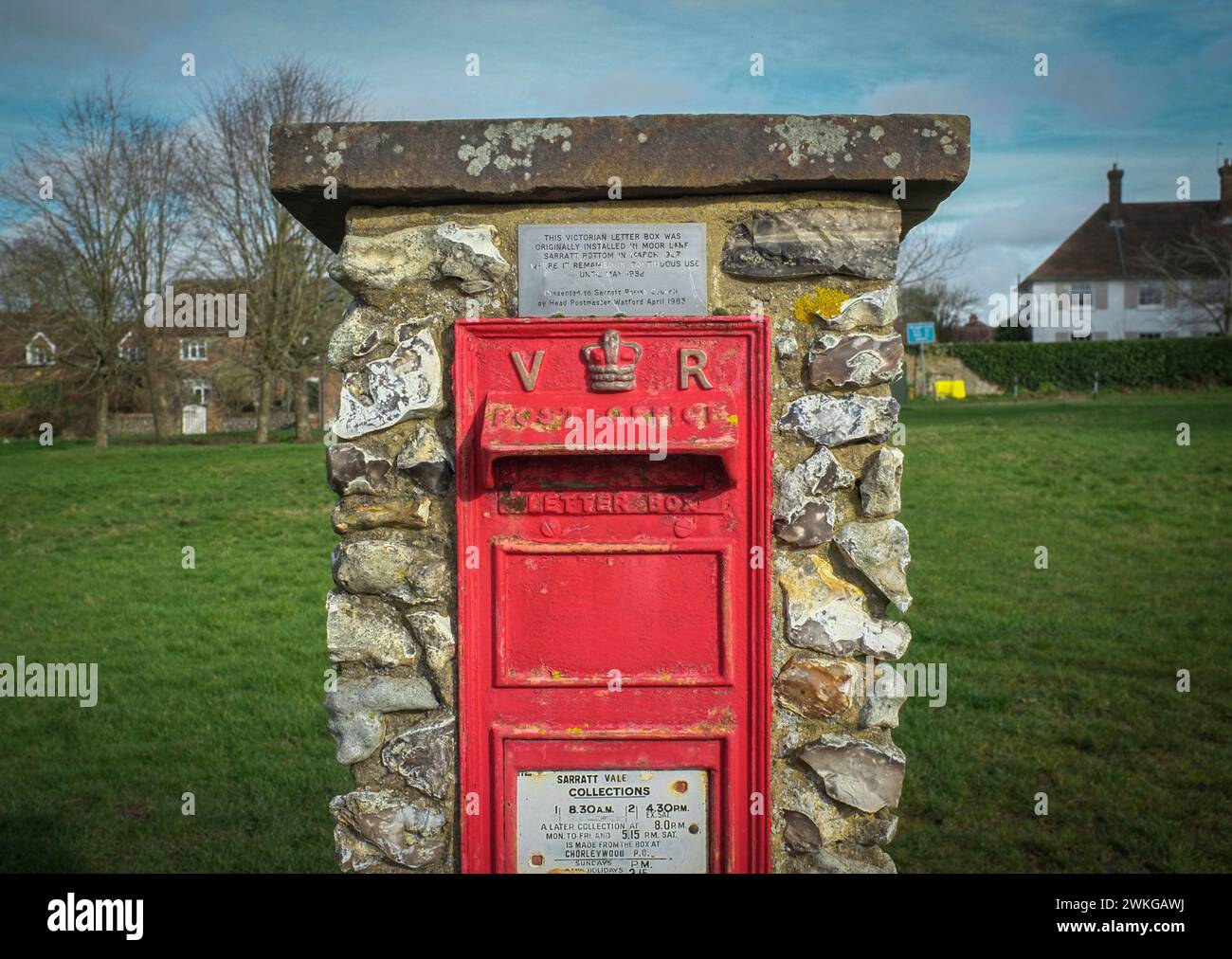 A Red Victorian era post box / Queen Victoria Post Box on Sarratt green ...