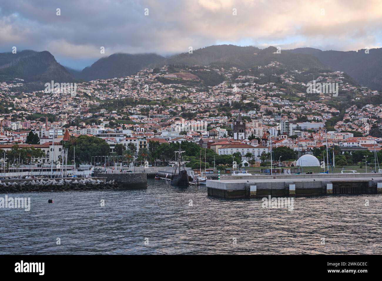Inter island ferry crossing hi-res stock photography and images - Alamy