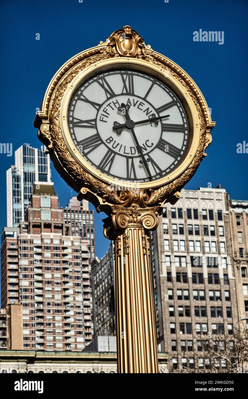 Sidewalk Clock, Madison Square Park, NYC, 2024 Stock Photo - Alamy