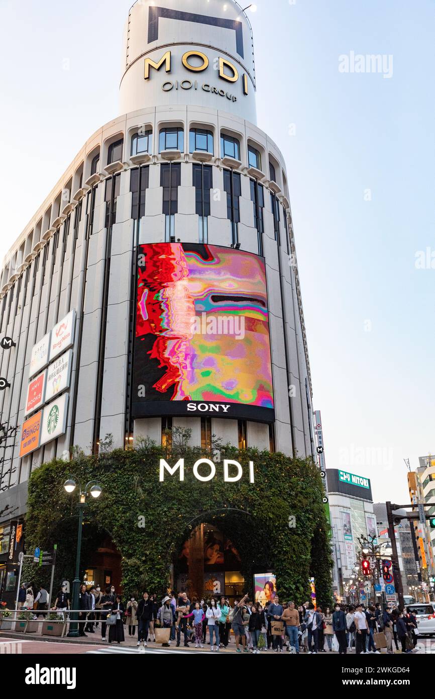 Shibuya Tokyo, Modi shopping mall building with sony screen display ...