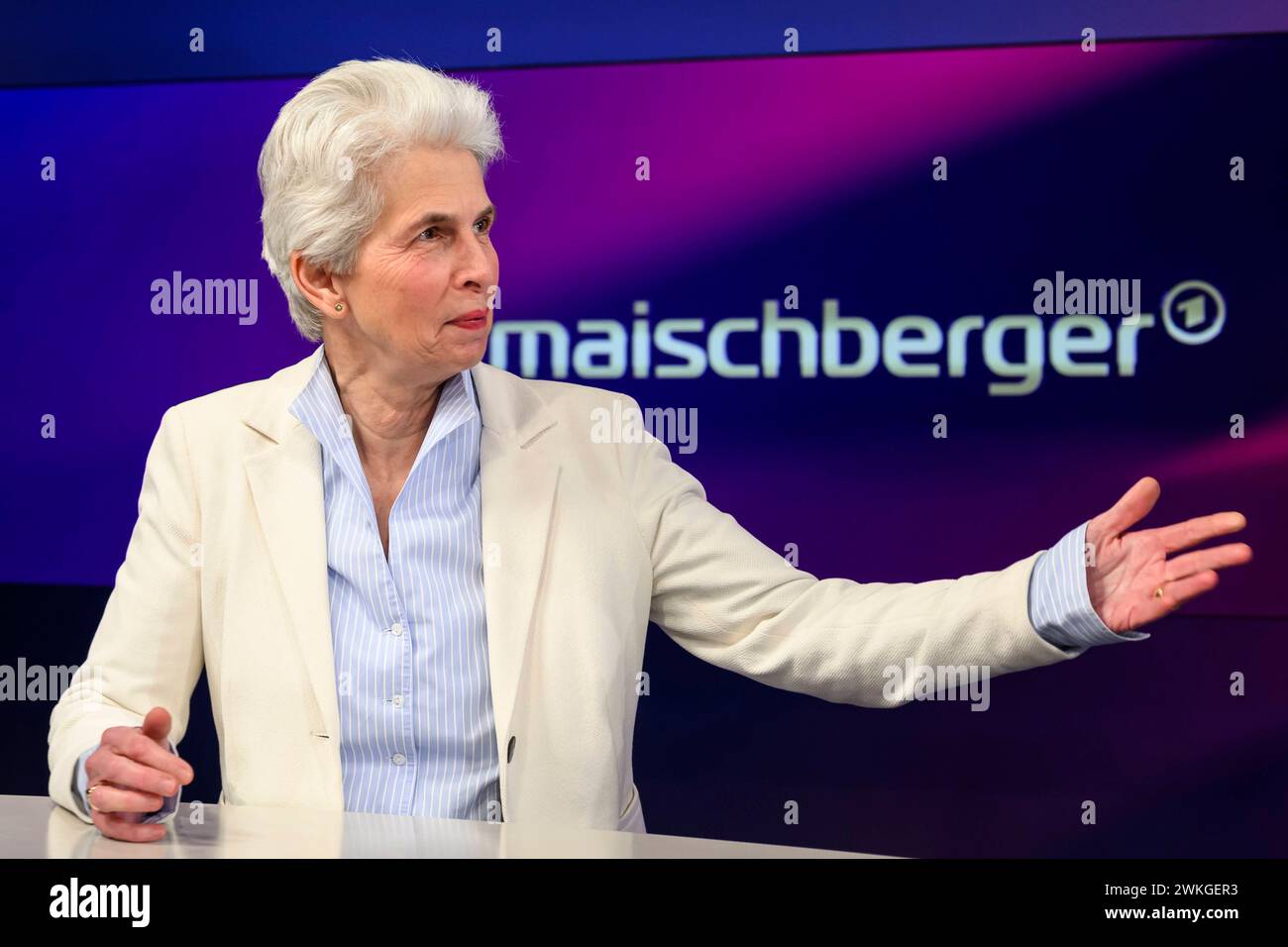 Marie-Agnes Strack-Zimmermann, FDP Verteidigungspolitikerin, zu Gast ...