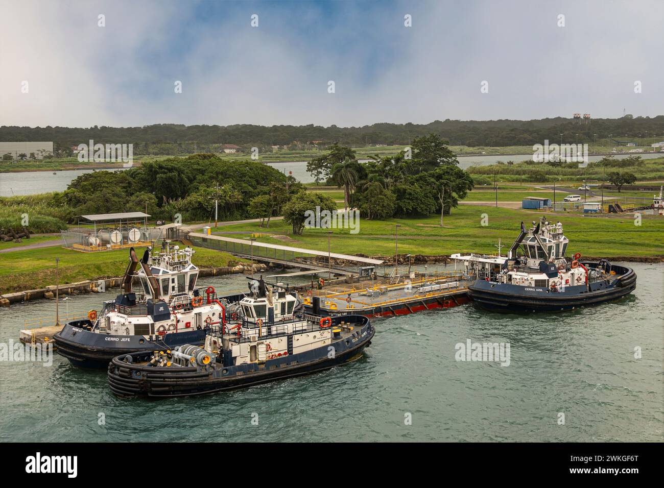 Shortcut base hi-res stock photography and images - Alamy