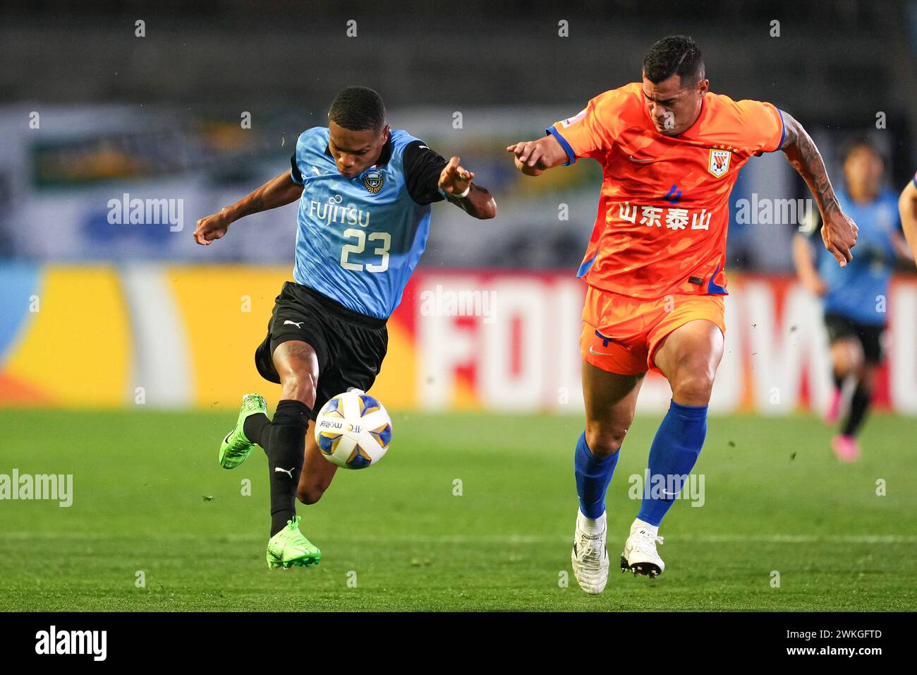 Kawasaki Todoroki Stadium, Kanagawa, Japan. 20th Feb, 2024. (L-R) Marcinho (Frontale), Jadson ...