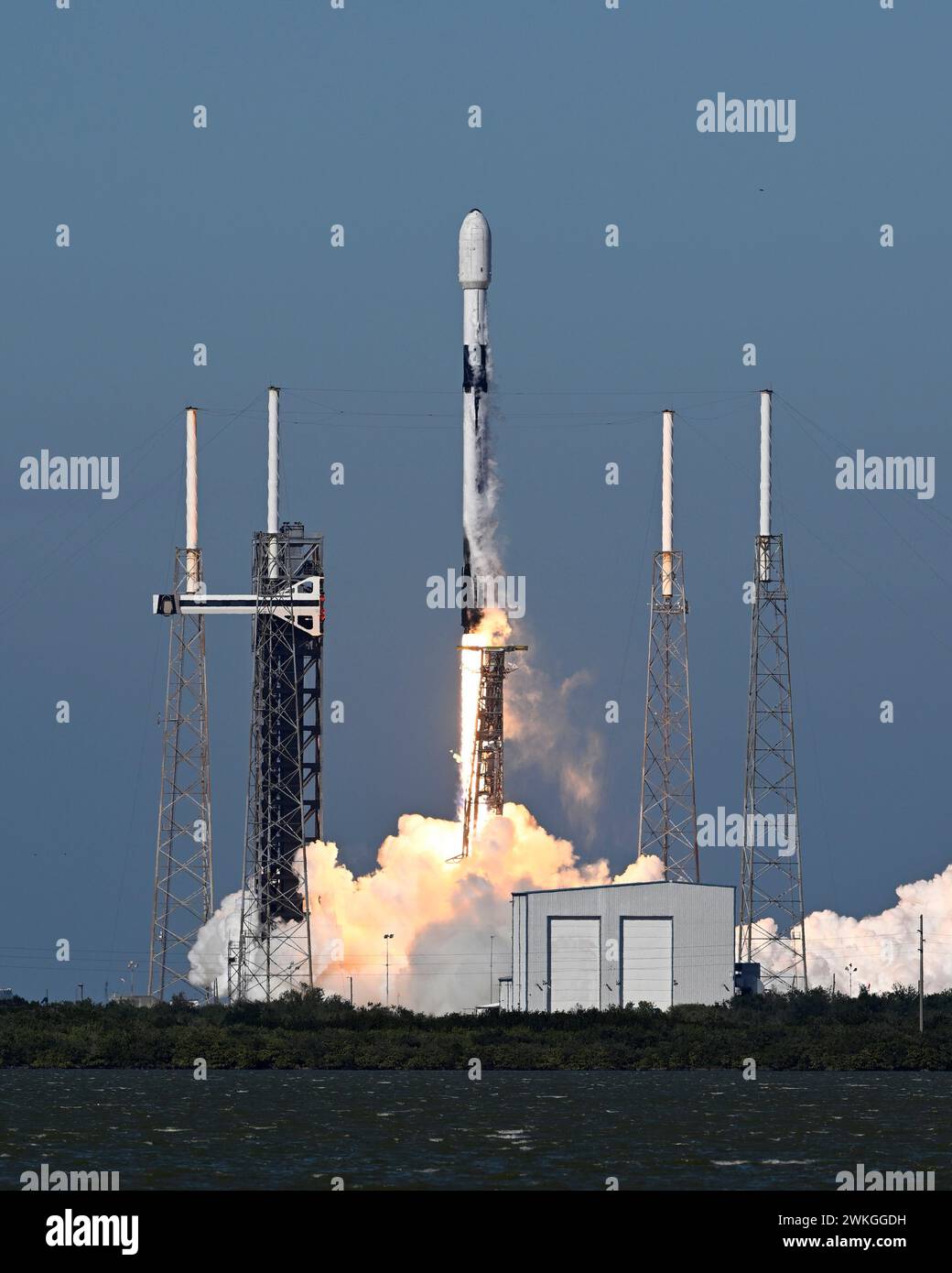 Merah putih 2 hi-res stock photography and images - Alamy