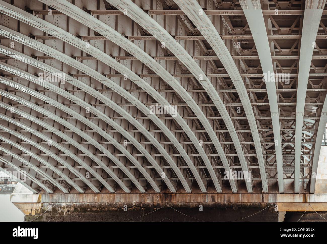 Framework metal arches girder construction Underneath of Blackfriars ...