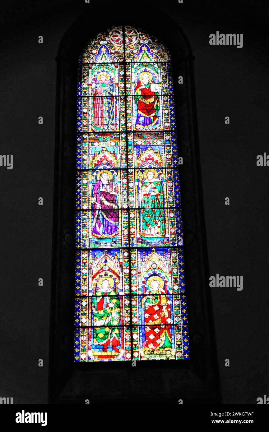 Church window, Cathedral of Santa Maria del Fiore, interior view ...