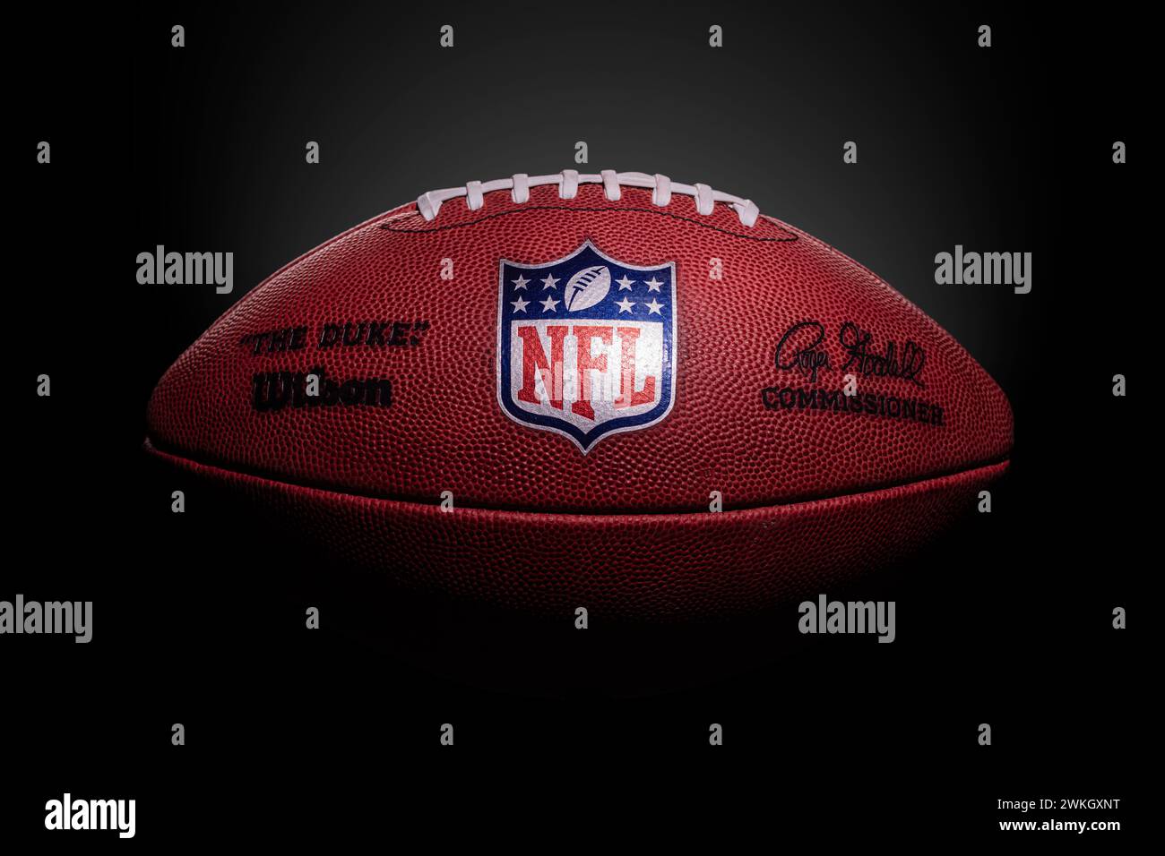 Professional football team logo hi-res stock photography and images - Alamy