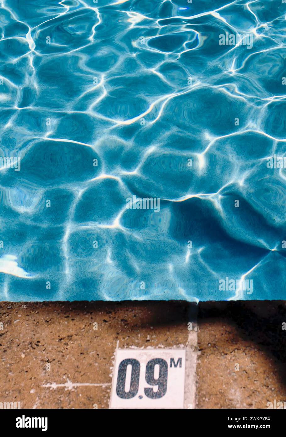 The shallow end of a hotel swimming pool Stock Photo - Alamy