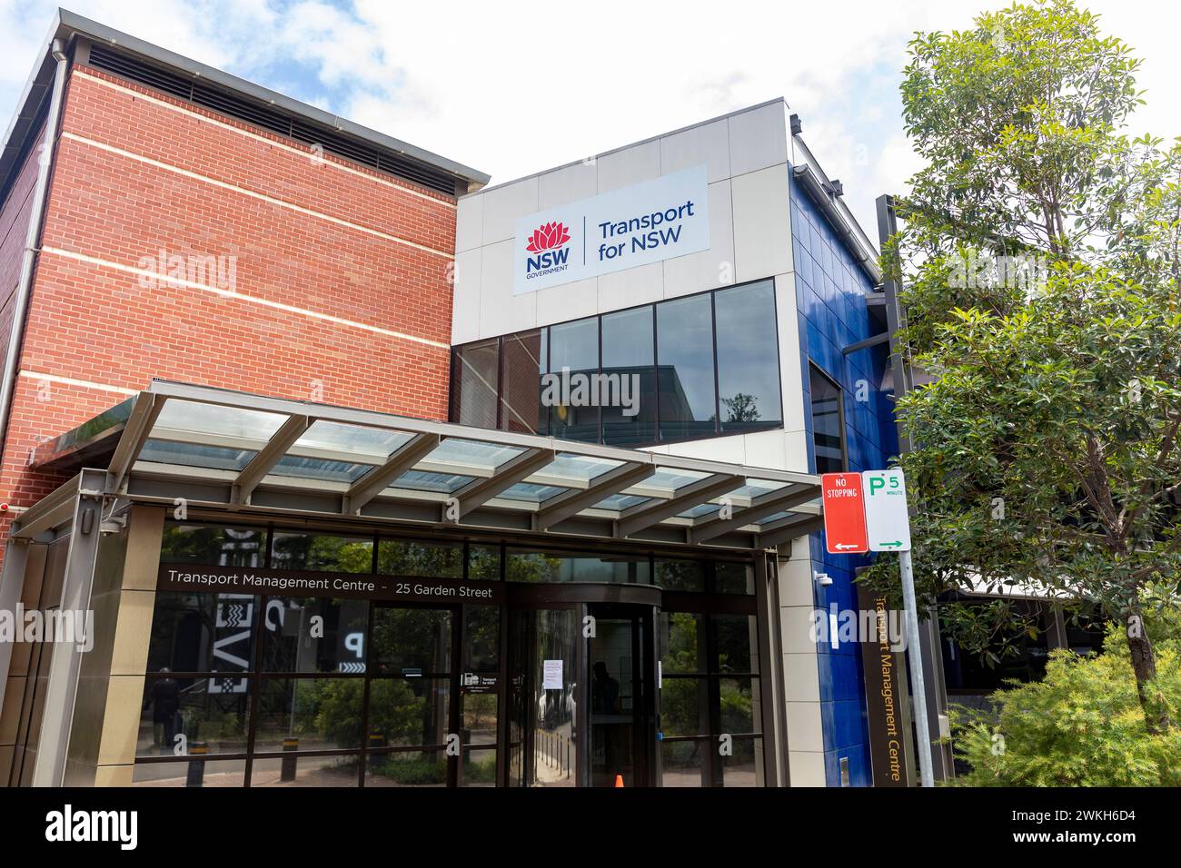 Transport for NSW Transport Management Centre, control offices for ...