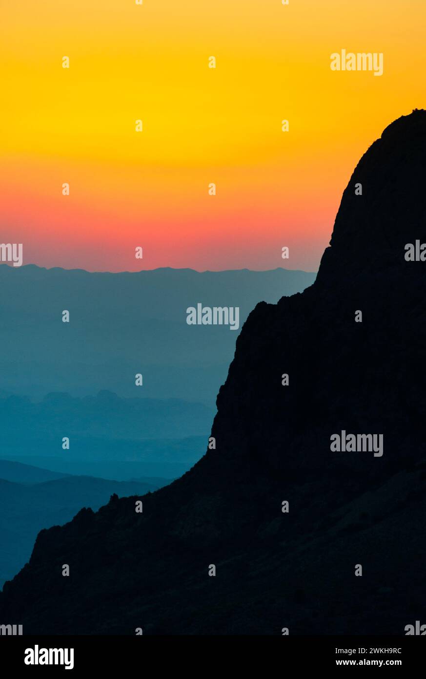 Overlook building and hiking hi-res stock photography and images - Alamy