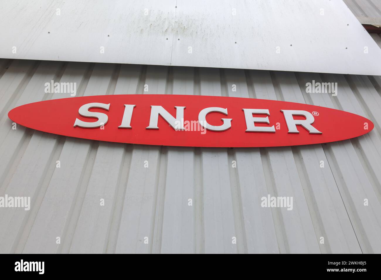 American retail craft store chain hi-res stock photography and images ...