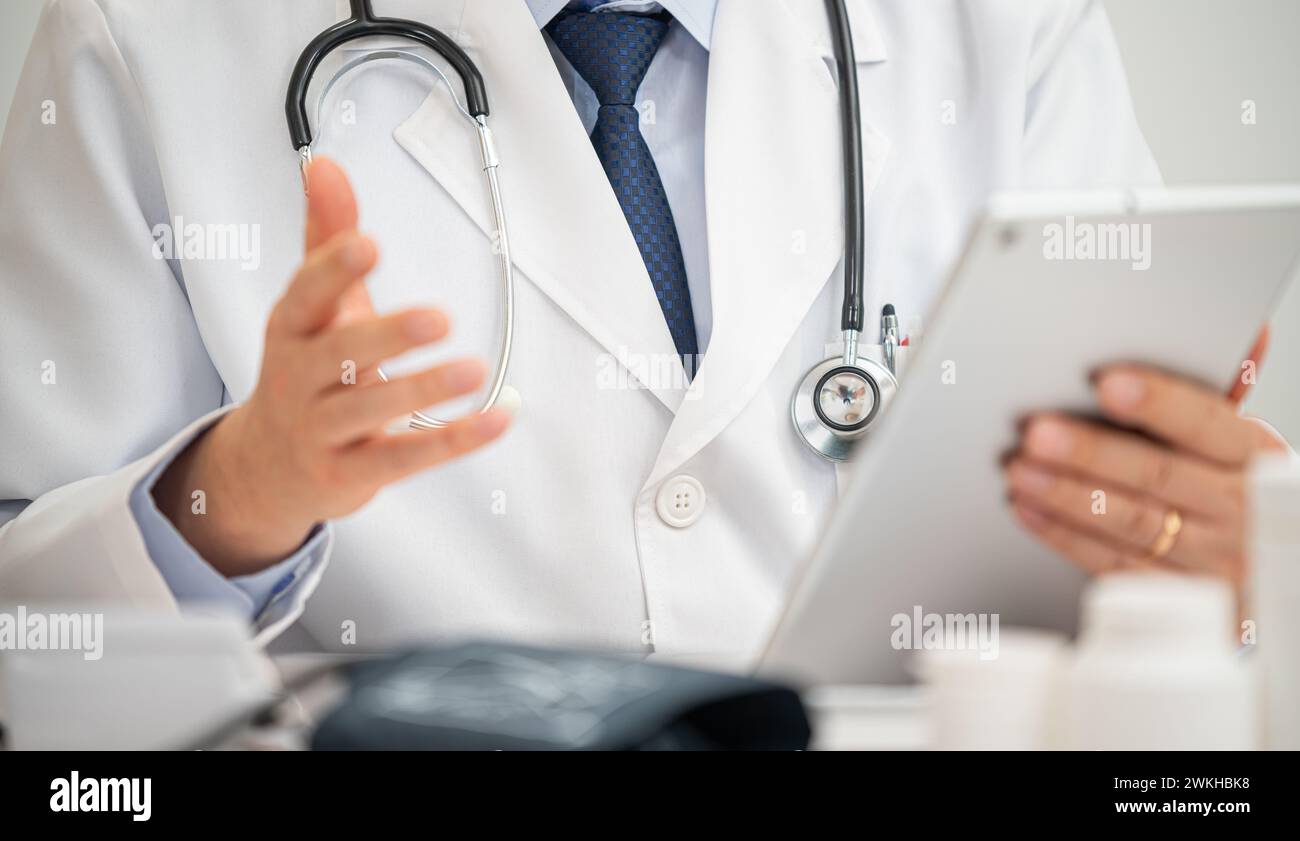 Telemedicine online hi-res stock photography and images - Alamy