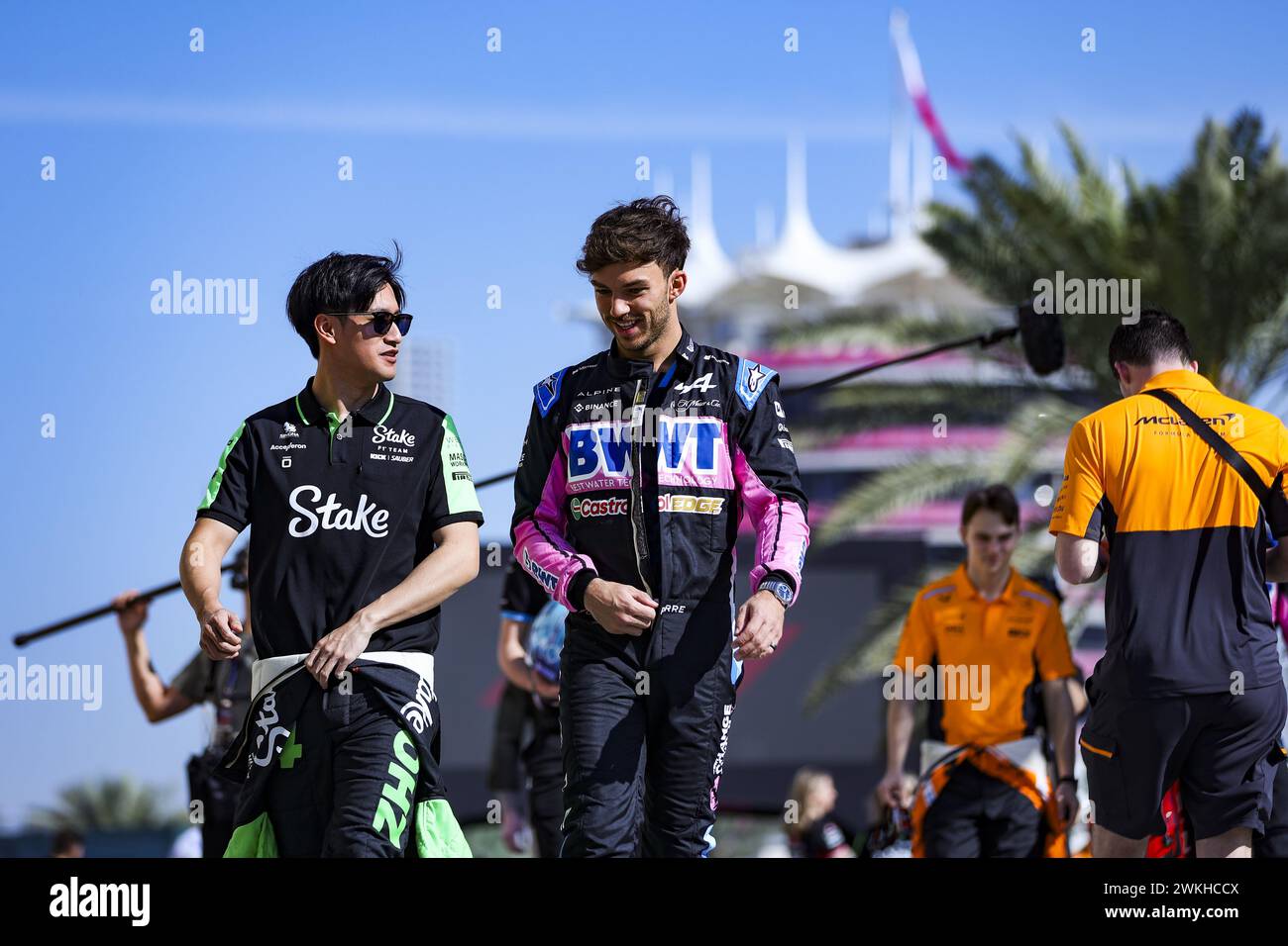 ZHOU Guanyu (chi), Stake F1 Team Kick Sauber C44, GASLY Pierre (fra), Alpine F1 Team A524 ...