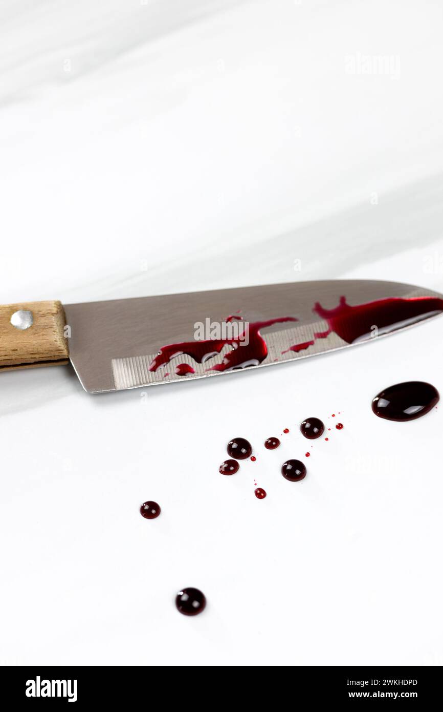 Blood stains and knife hi-res stock photography and images - Alamy