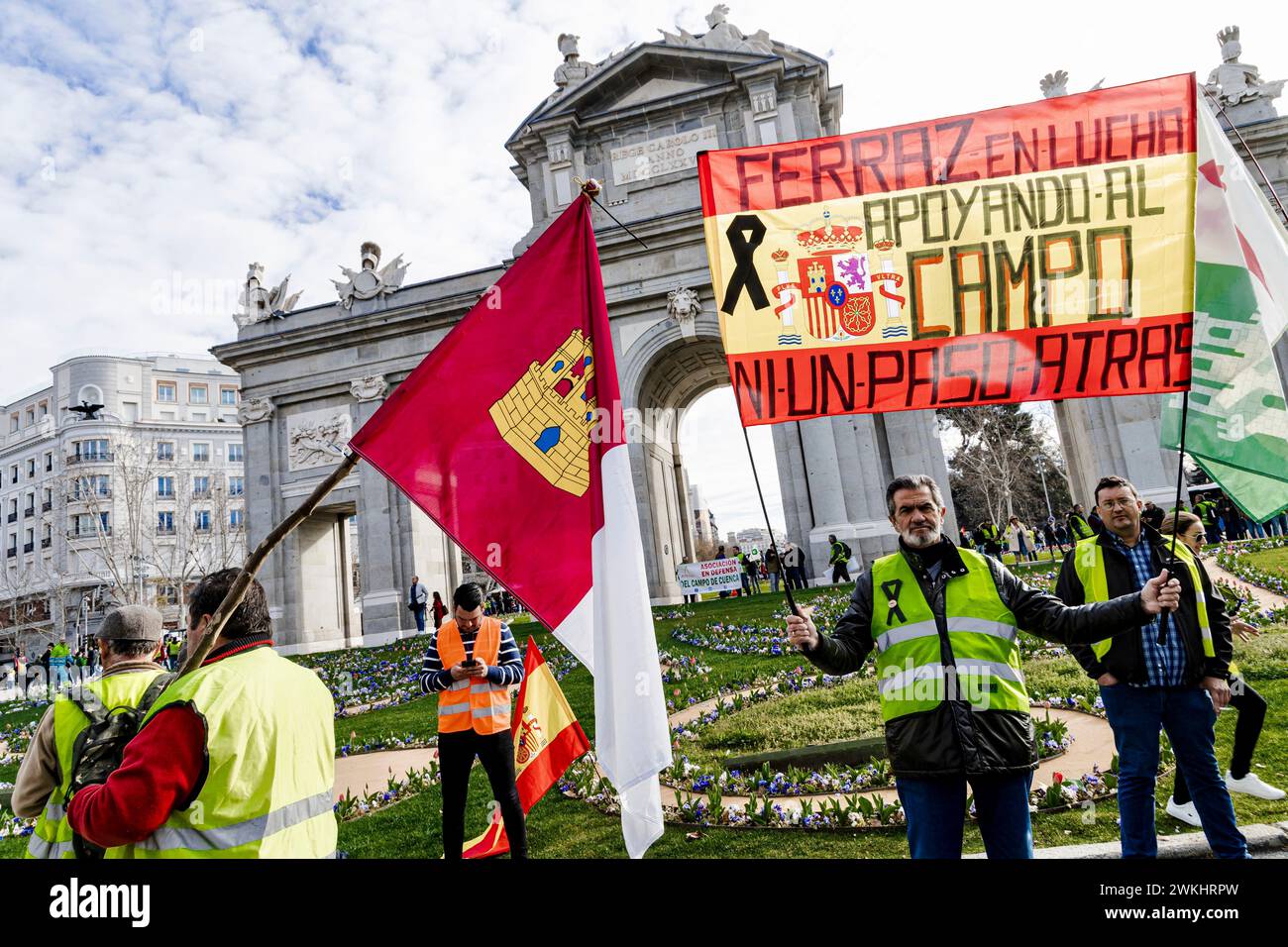 Hundreds of farmers gather at Puerta de Alcalá during the sixteenth day ...