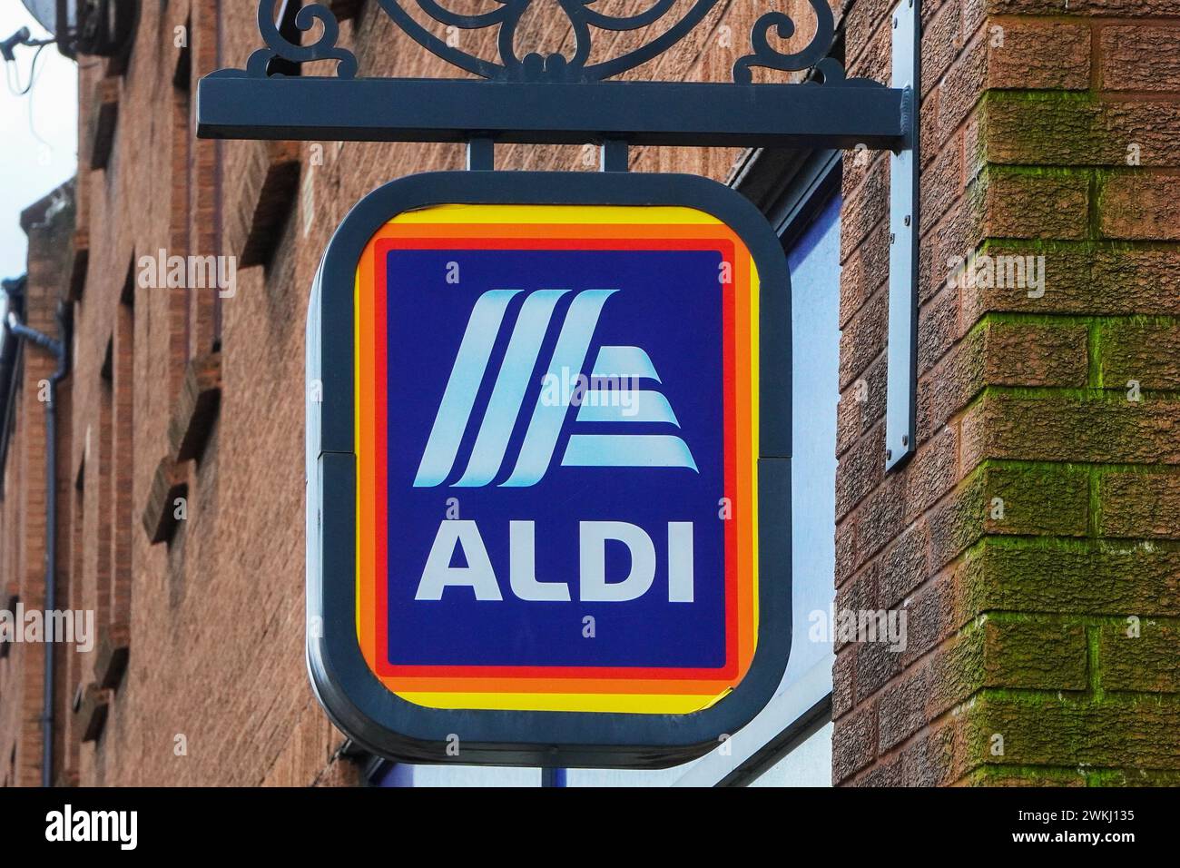 Hanging sign for ALDI supermarket. Ayr, UK Stock Photo - Alamy