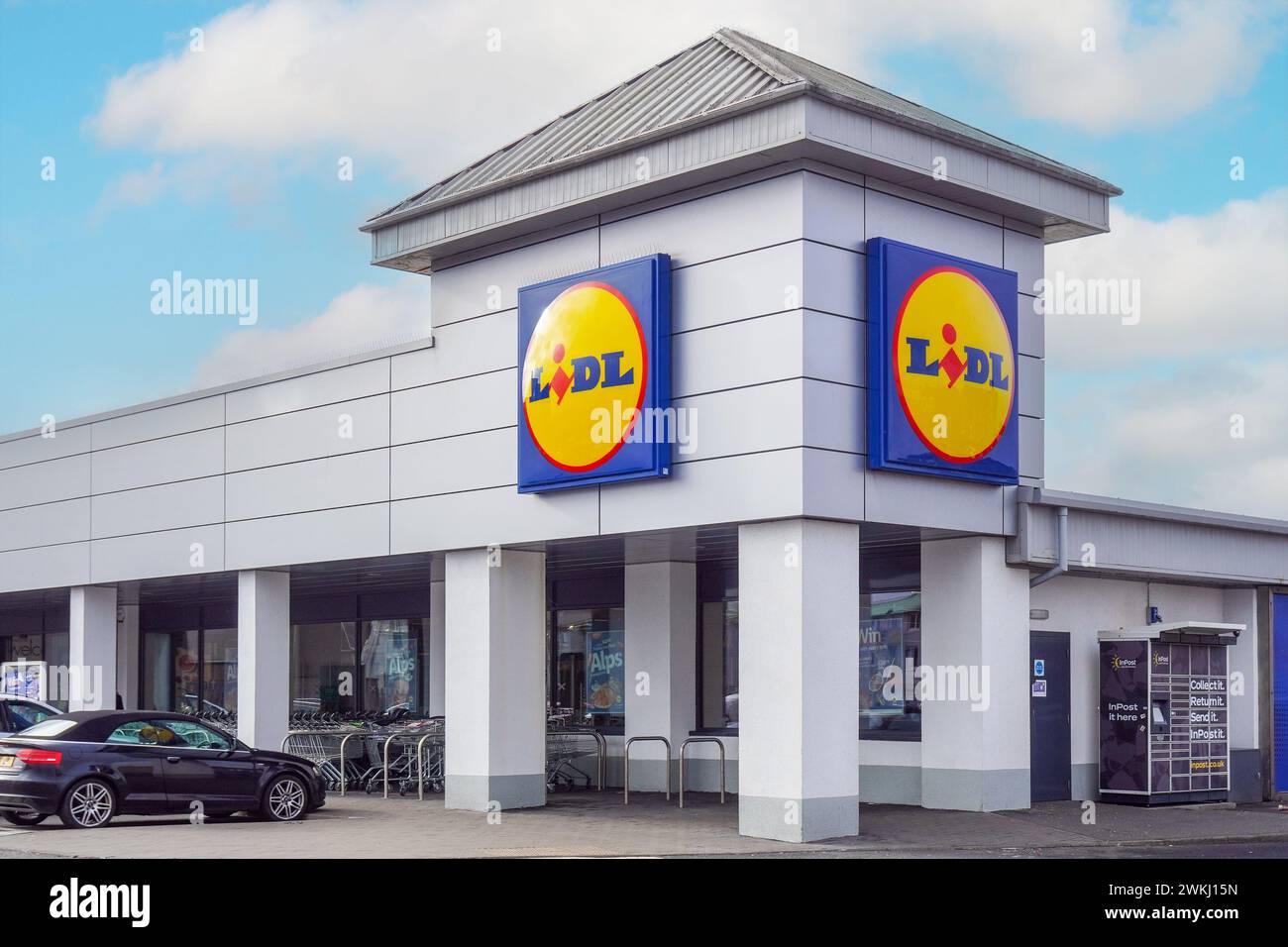 Lidl signage hi-res stock photography and images - Alamy