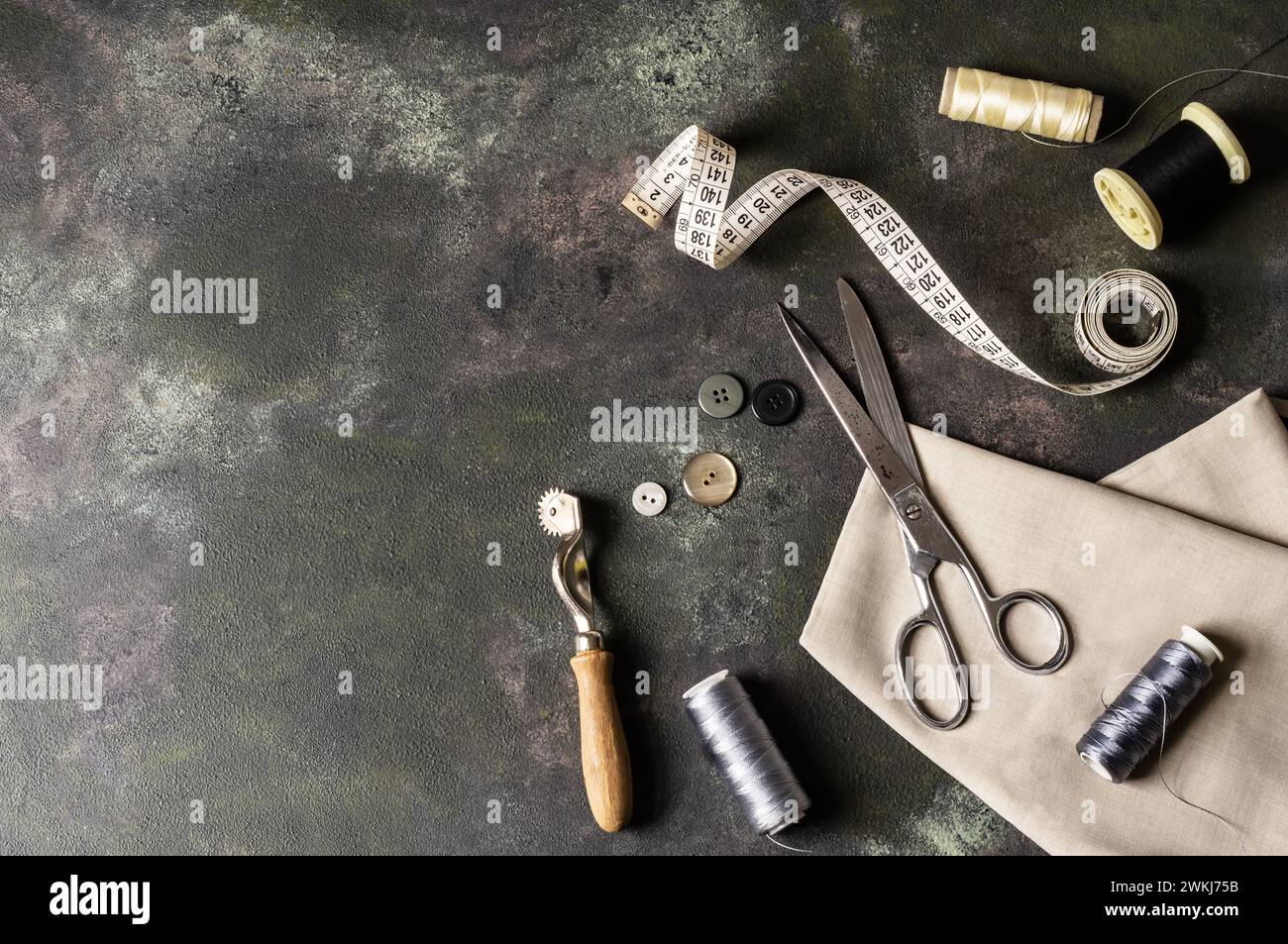 Tailor designer hi-res stock photography and images - Alamy