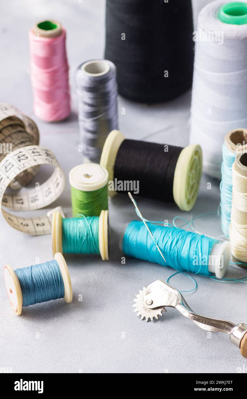 Tailor designer hi-res stock photography and images - Alamy