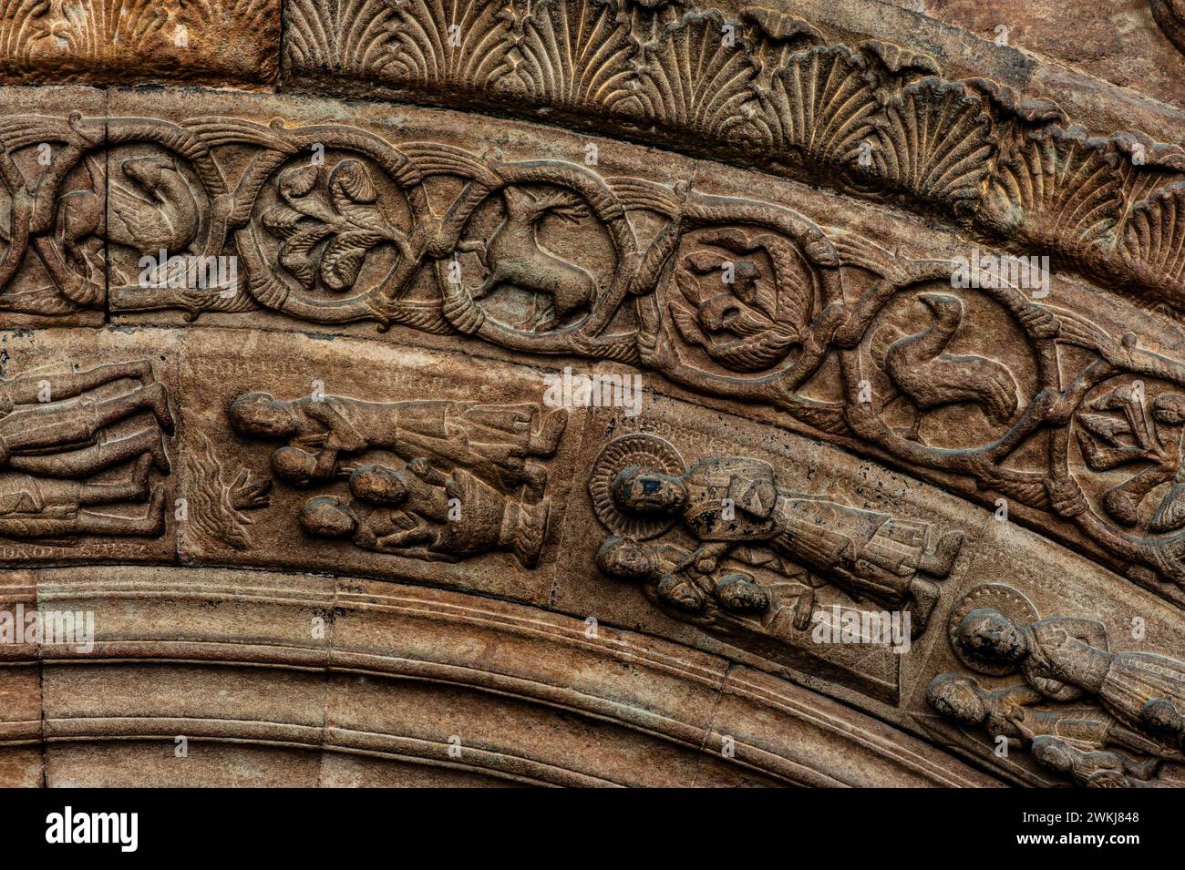 1100s portico hi-res stock photography and images - Alamy