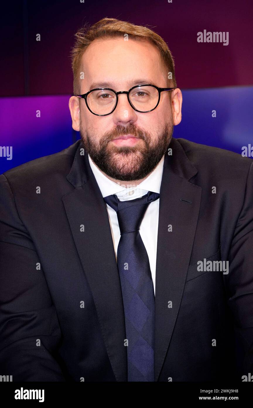 Paul Ronzheimer in der ARD-Talkshow maischberger im Studio Berlin ...