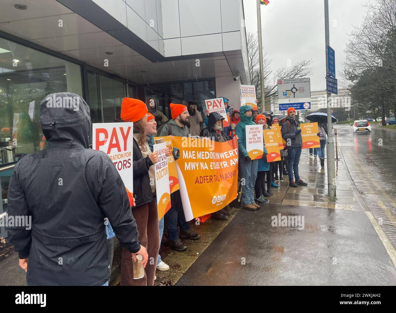 Welsh junior doctors on the picket line outside the University Hospital ...