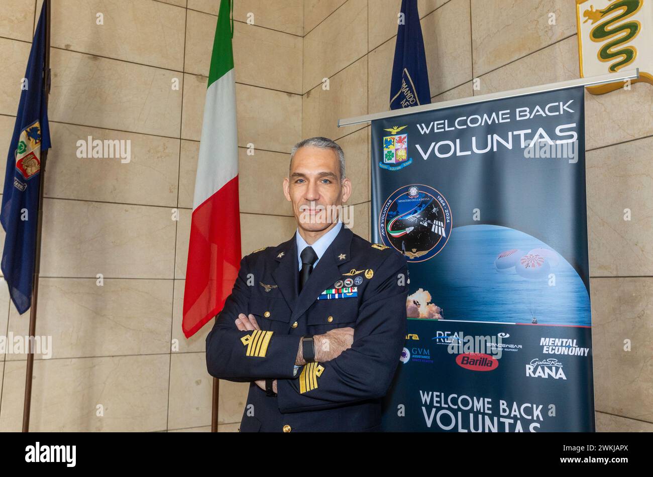 Saluto militare hi-res stock photography and images - Alamy