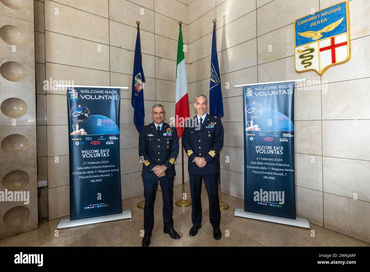Saluto militare hi-res stock photography and images - Alamy