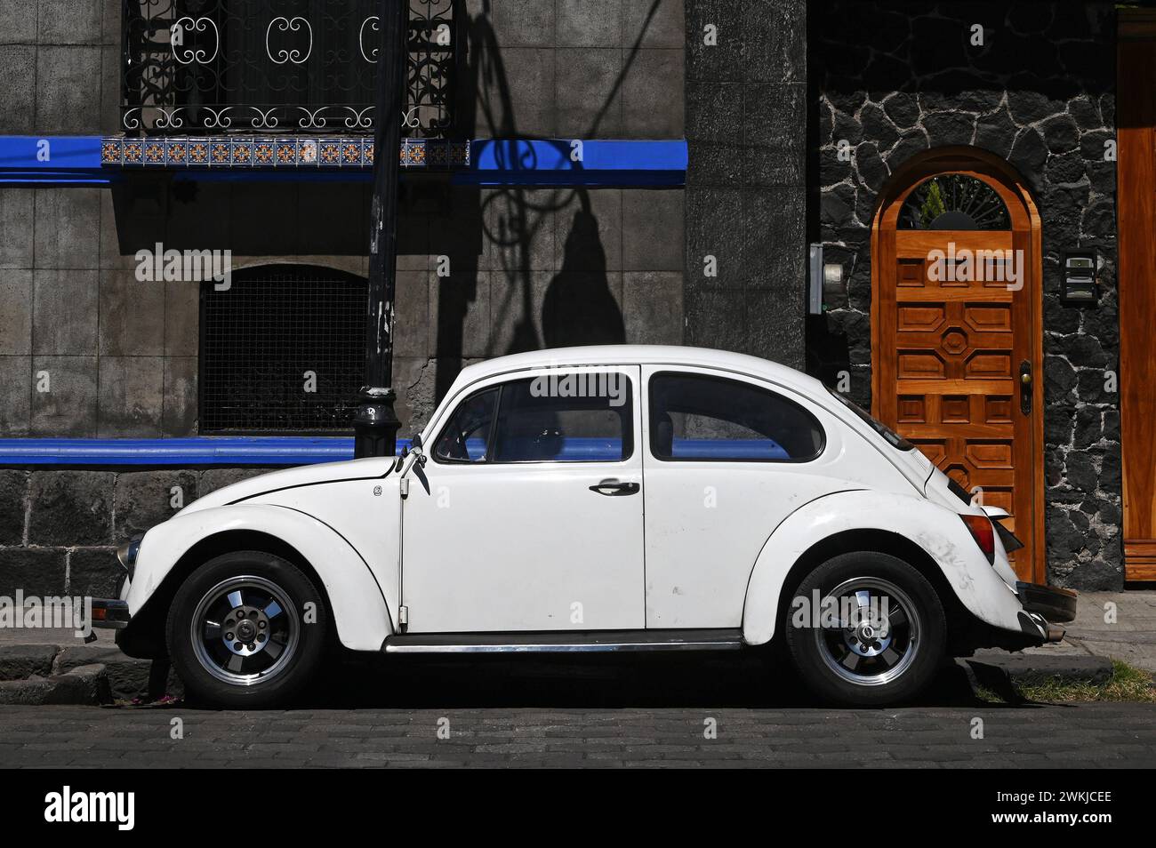 VW Käfer, Coyoacan, Mexiko Stadt *** VW Beetle, Coyoacan, Mexico City ...