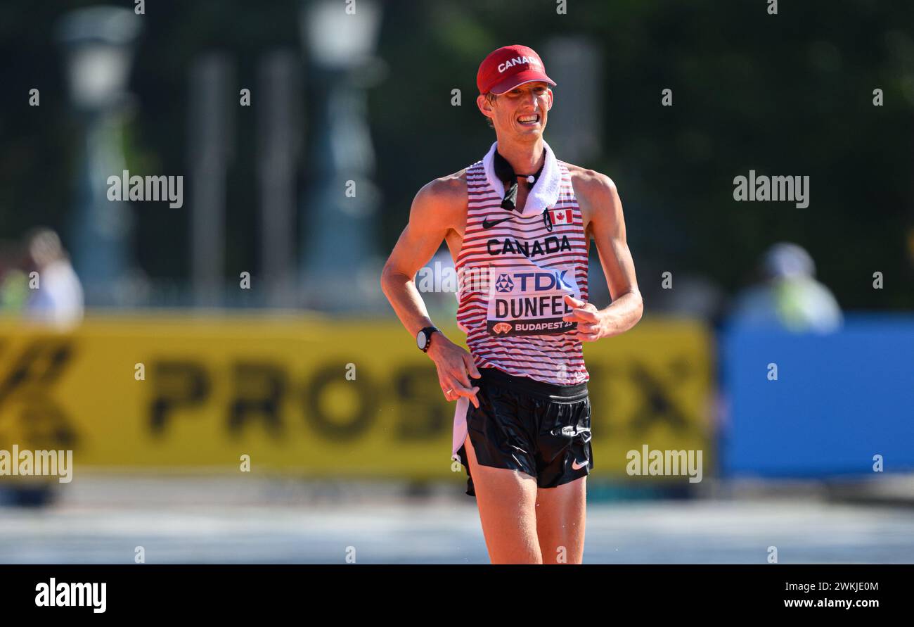 Evan DUNFEE participating in the 35 KILOMETRES RACE WALK at the World ...
