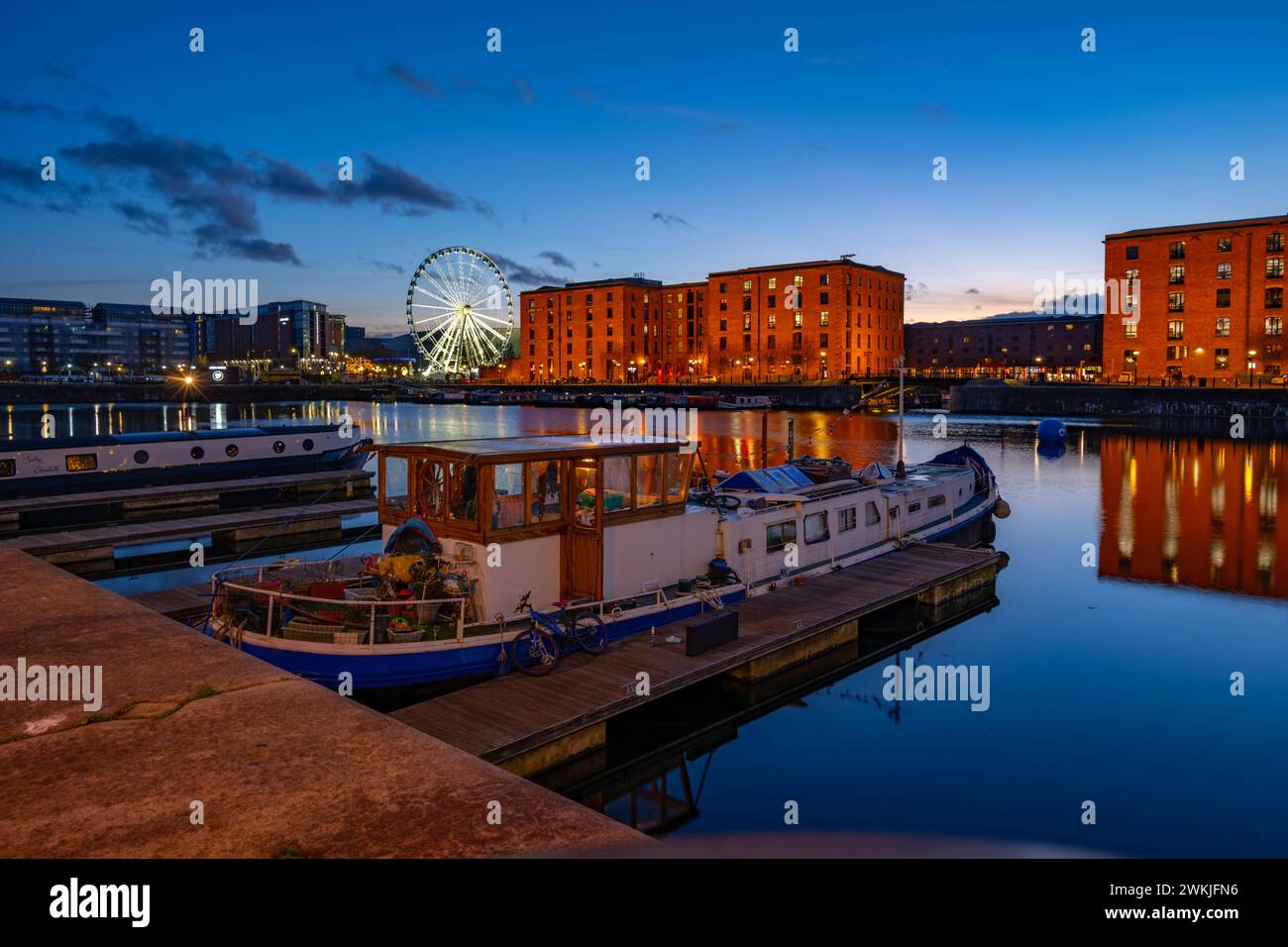The Royal Albert Dock, Liverpool L3 4AQ at dusk Stock Photo - Alamy