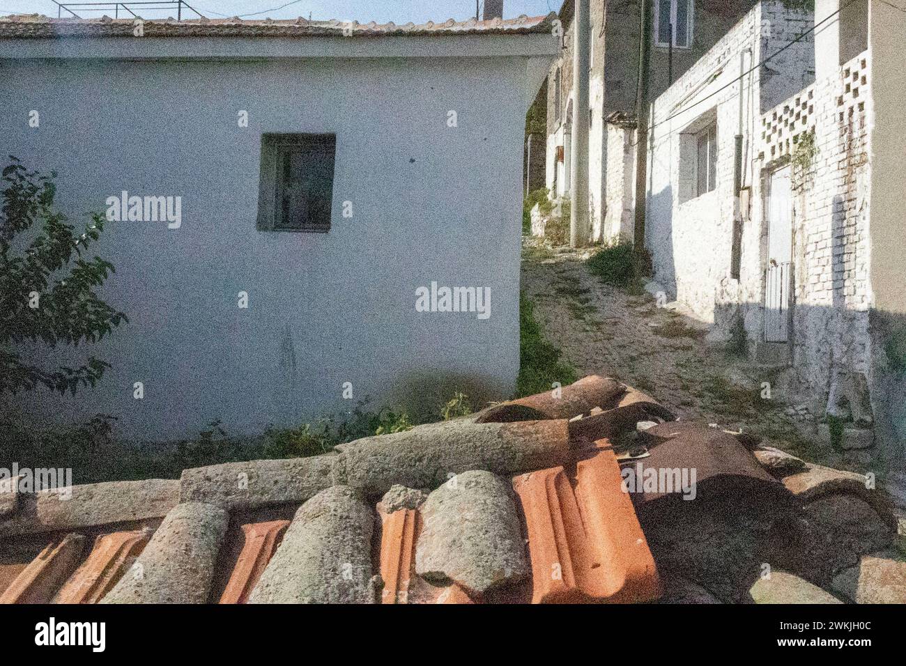 Real life hi-res stock photography and images - Alamy