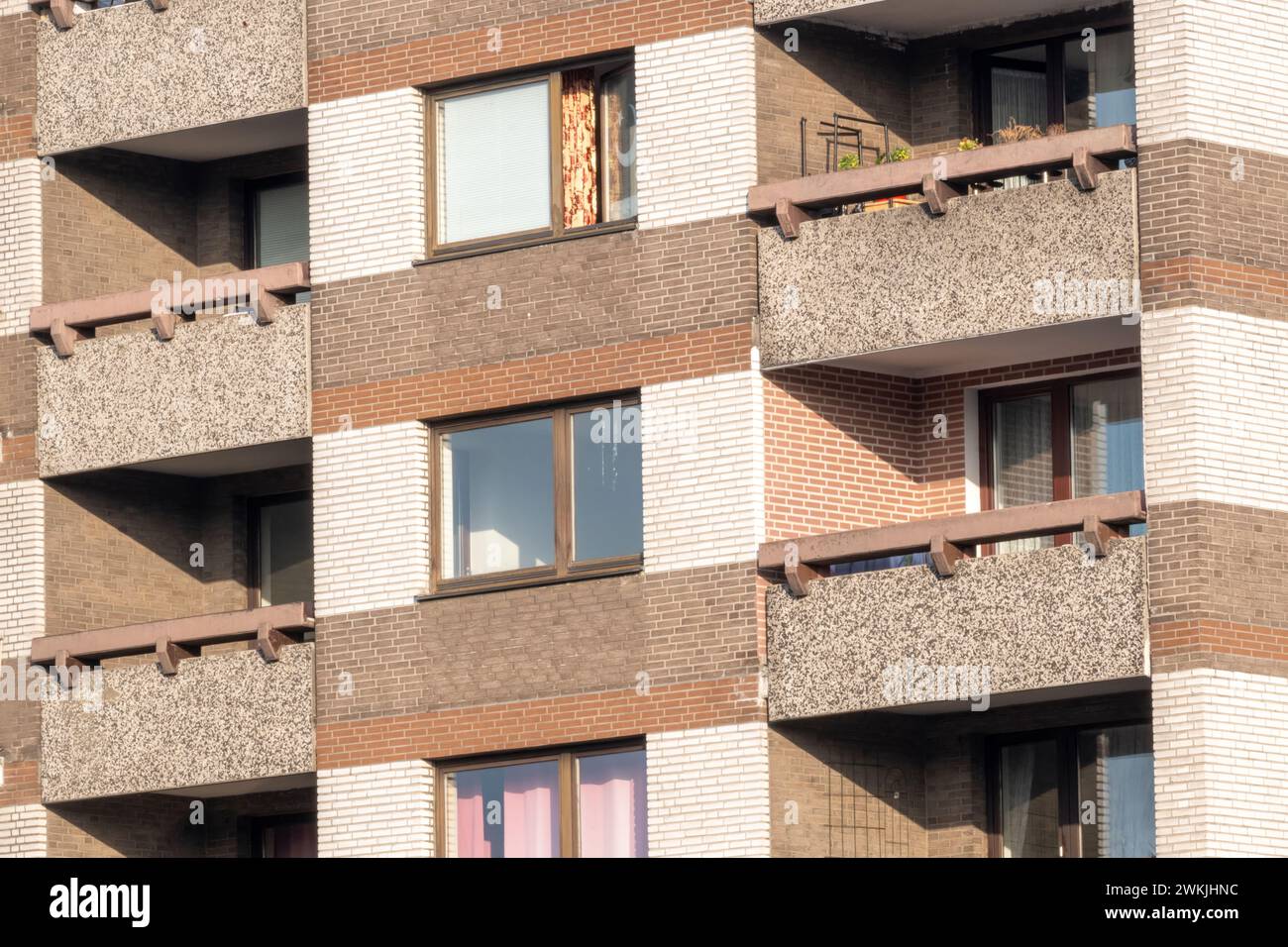 Detail of a modern high-rise building with windows Stock Photo - Alamy