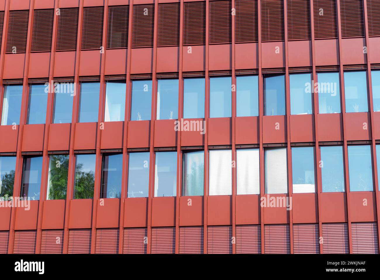 modern office building, concrete and steel Stock Photo - Alamy