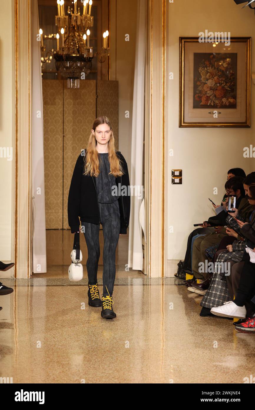 Milan, Milan Women's Fashion Week: Fall/Winter 2025 - Women's Fashion ...