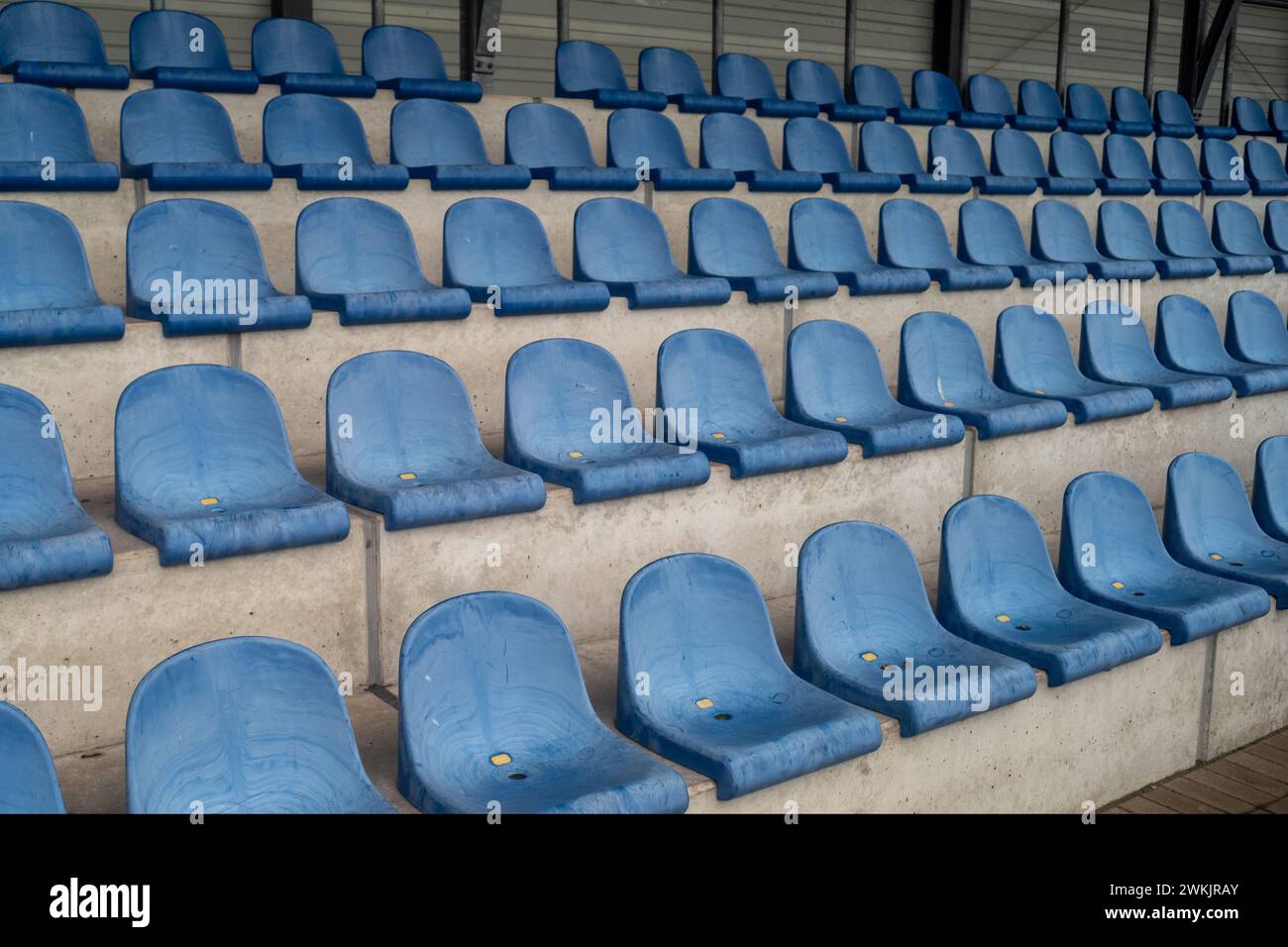 blue seats in a stadium Stock Photo - Alamy