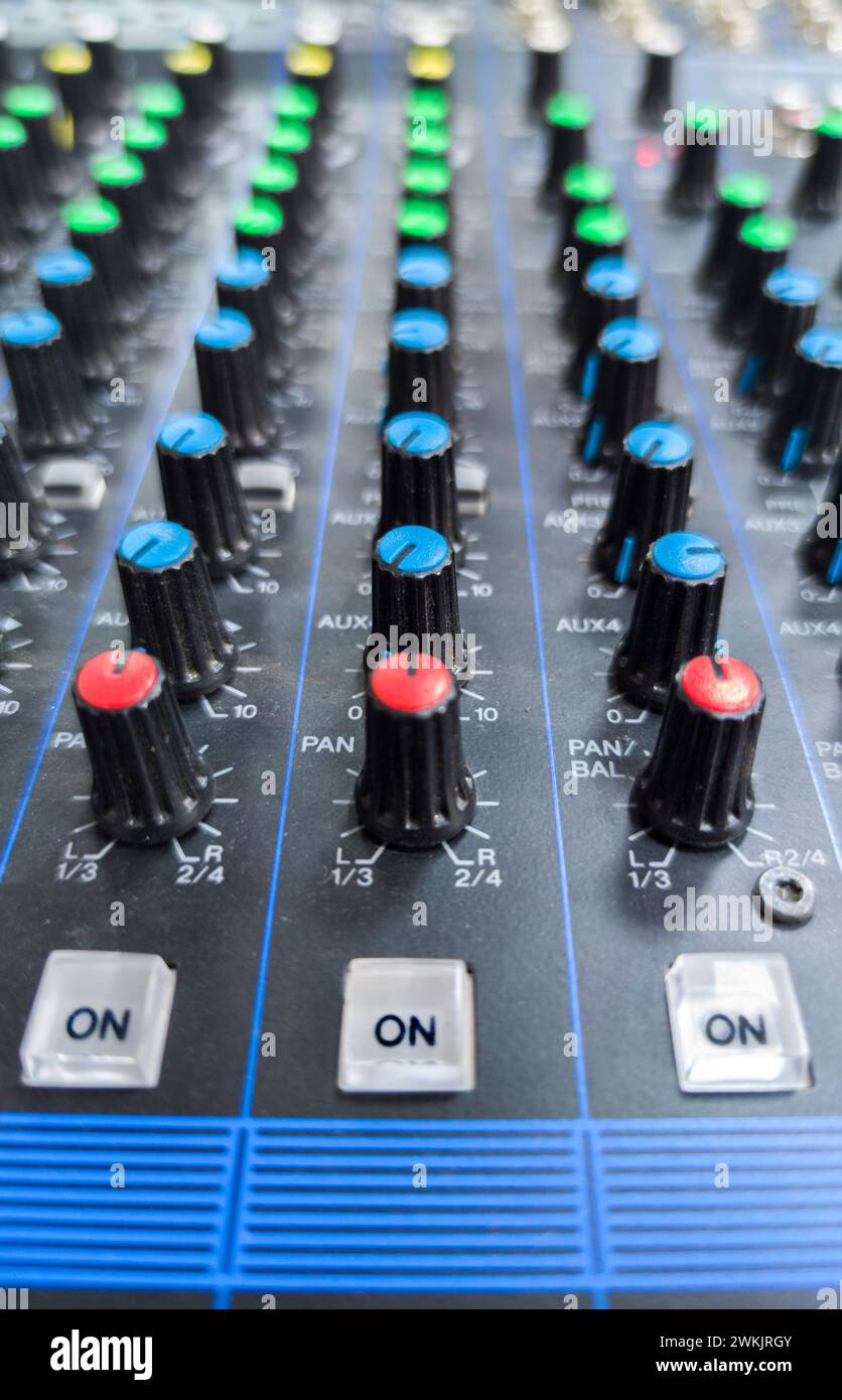 Three dials hi-res stock photography and images - Alamy