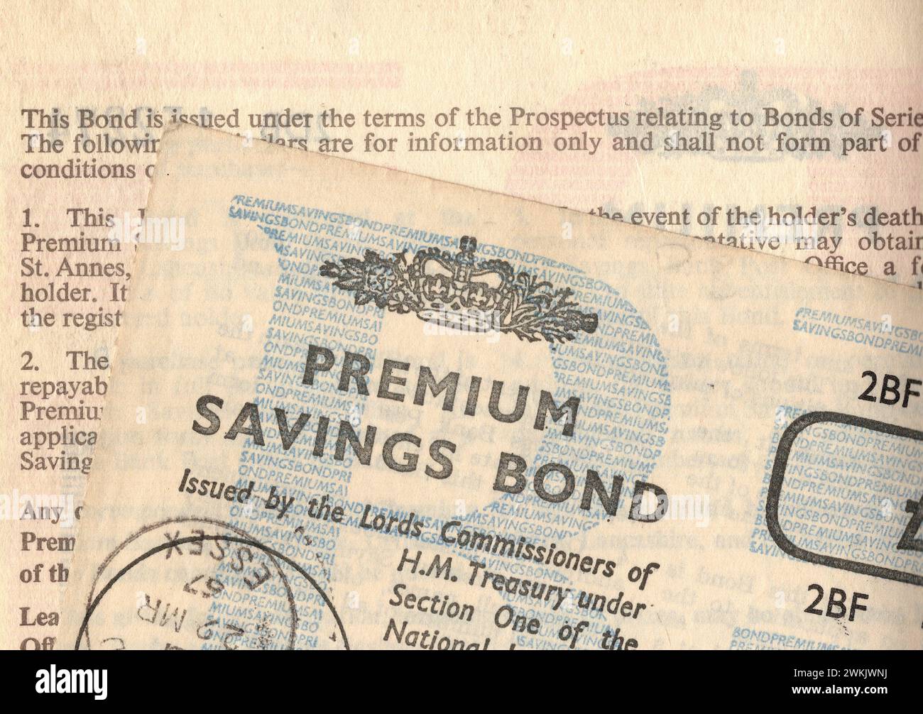 One pound bond hi-res stock photography and images - Alamy