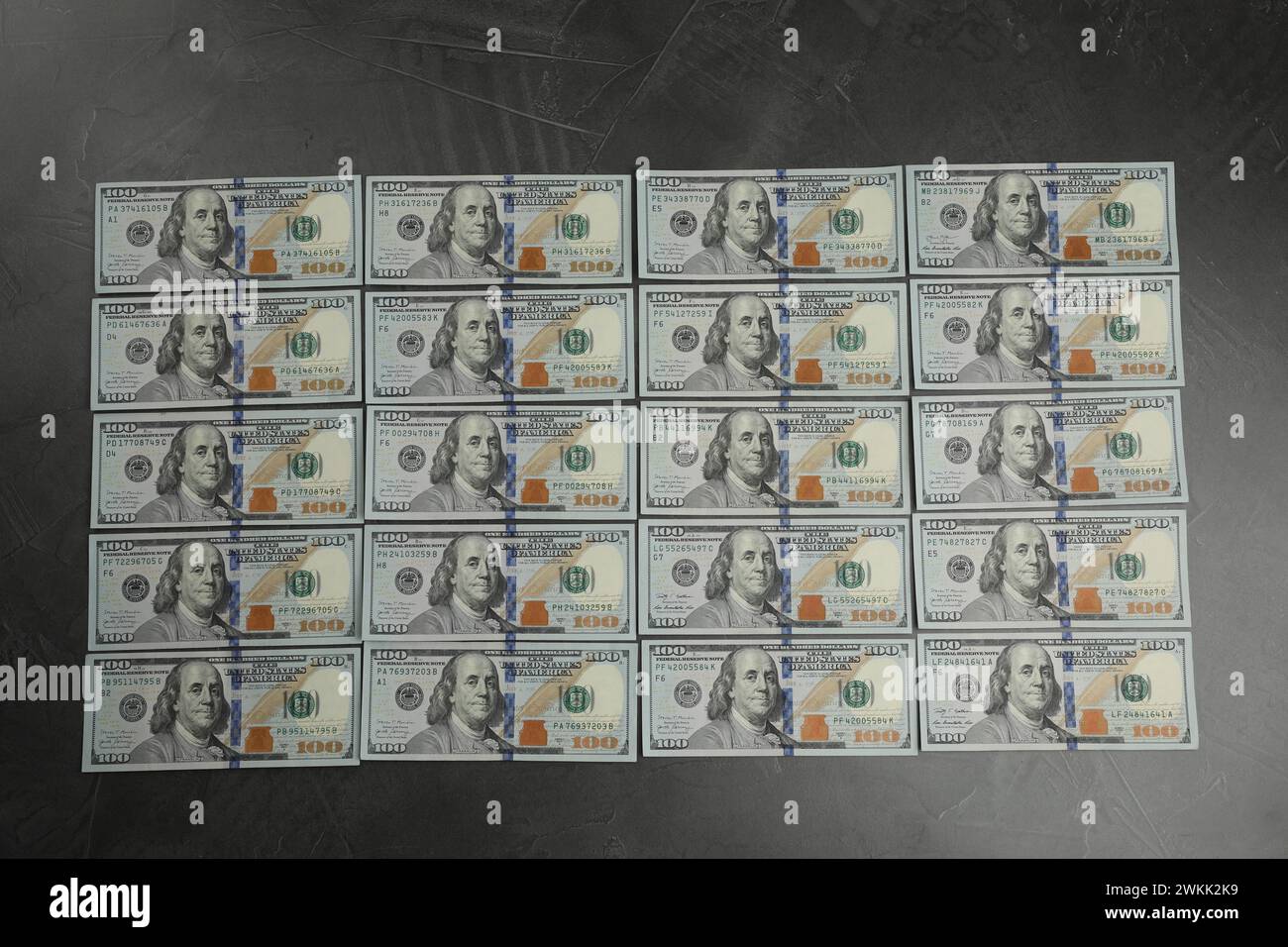 Dark top on bill hi-res stock photography and images - Alamy