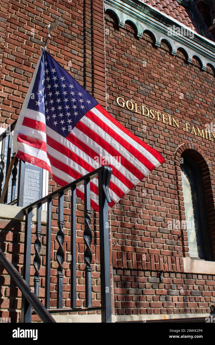 American flag at entrance hi-res stock photography and images - Alamy