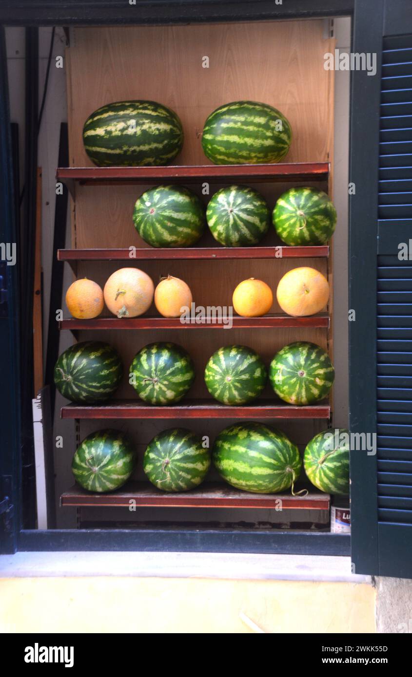 Melon display hi-res stock photography and images - Alamy