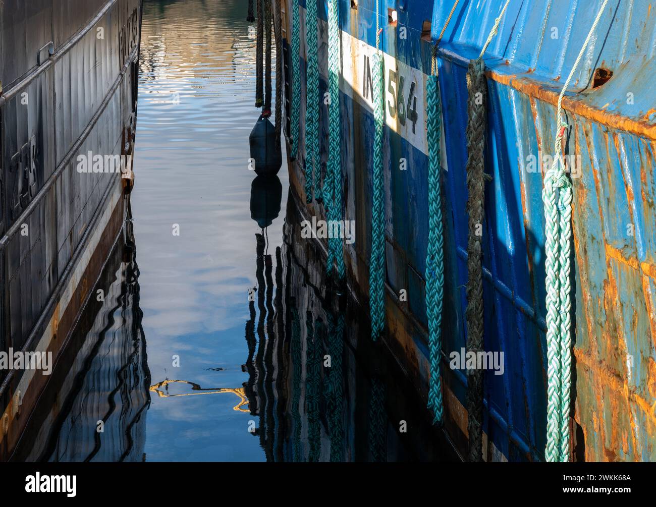 Side view of fishing trawler hi-res stock photography and images - Alamy