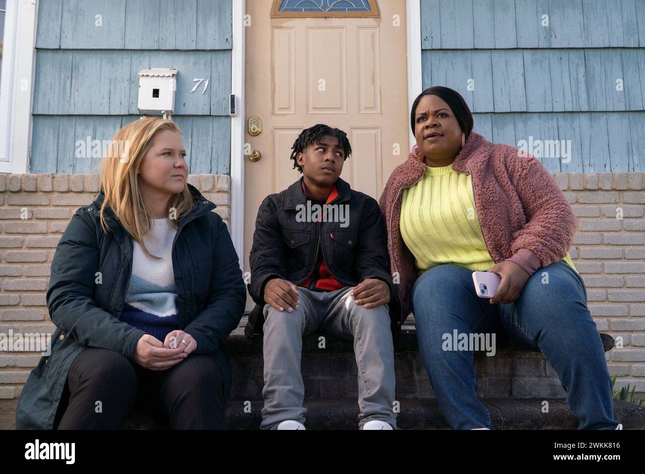 LIFE & BETH, (aka LIFE AND BETH), from left: Amy Schumer, Kenneth Dion Johnson, Yamaneika ...