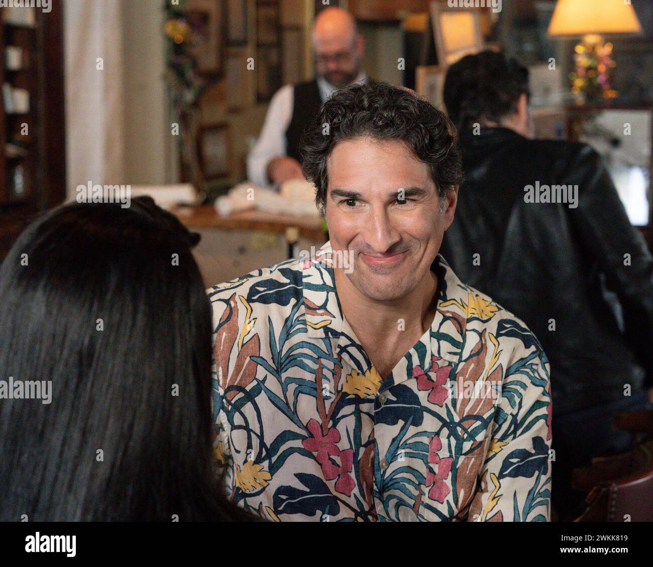 LIFE & BETH, (aka LIFE AND BETH), Gary Gulman, 'Who Dat?', (Season 2 ...