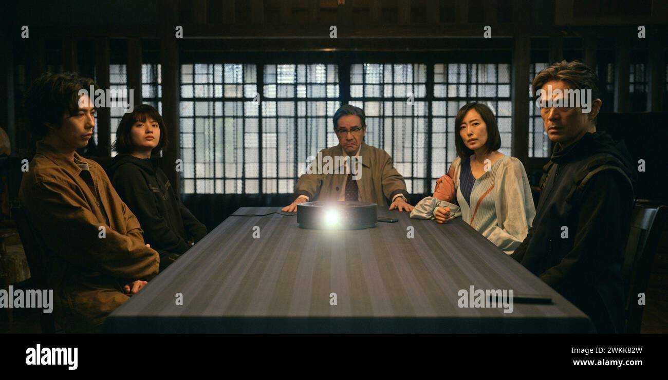 HOUSE OF NINJAS, (aka SHINOBI NO LE: HOUSE OF NINJAS), from left: Kento Kaku, Aju Makita ...