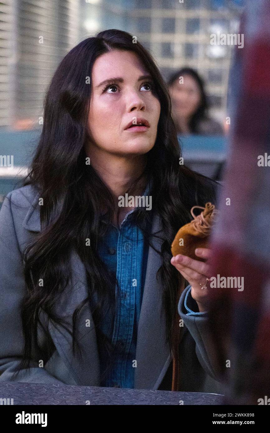 RESIDENT ALIEN, Meredith Garretson, Lone Wolf', (Season 3, ep. 301 ...