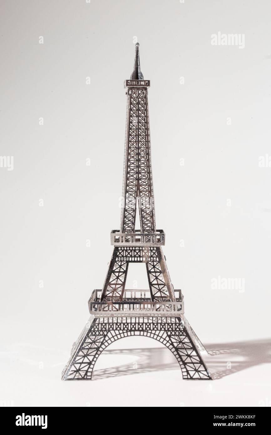 The eiffel tower cutout hi-res stock photography and images - Alamy
