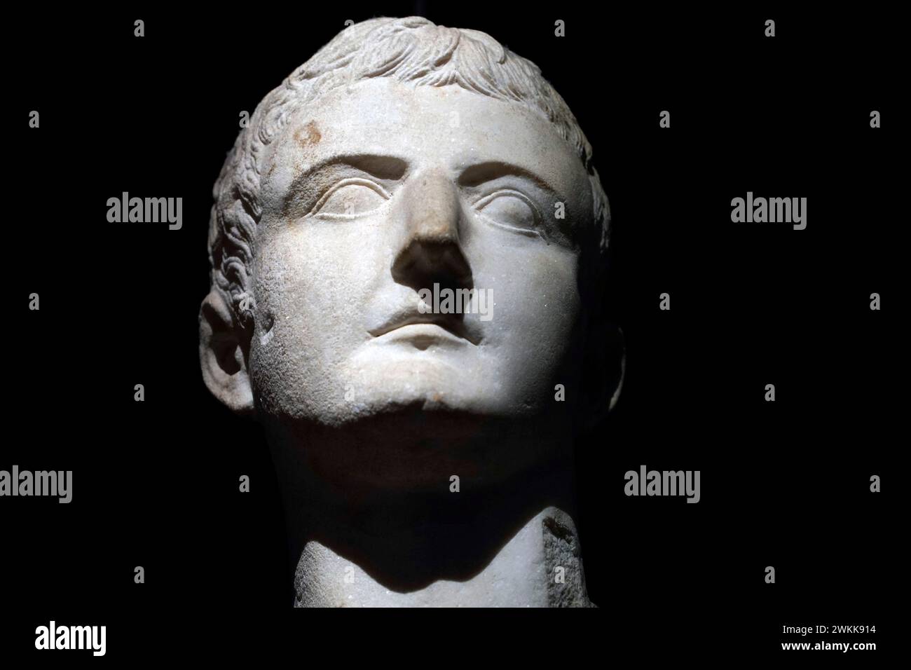Museum istanbul museum emperor tiberius roman hi-res stock photography ...