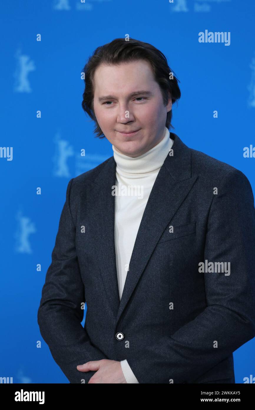 Spaceman 2024 film hi-res stock photography and images - Alamy